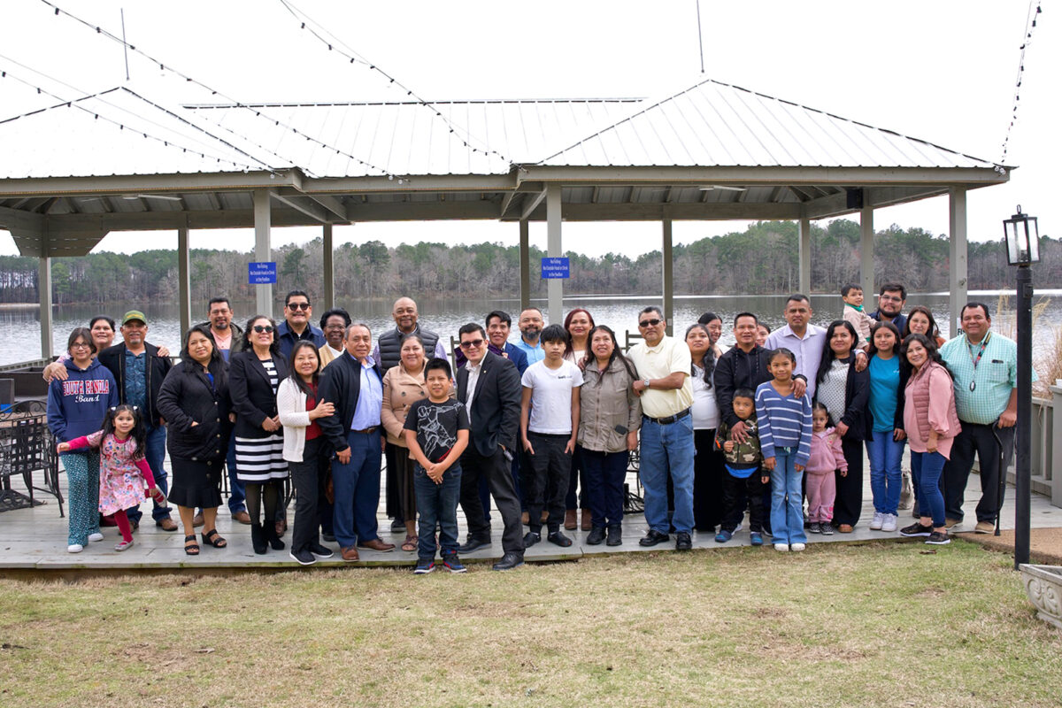 Hispanic pastors and wives find support, encouragement during retreat