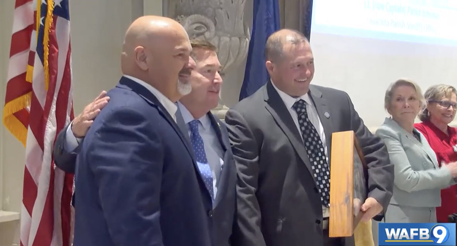 ‘Unbelievable blessing’: Officer donates kidney to Mississippi football ...