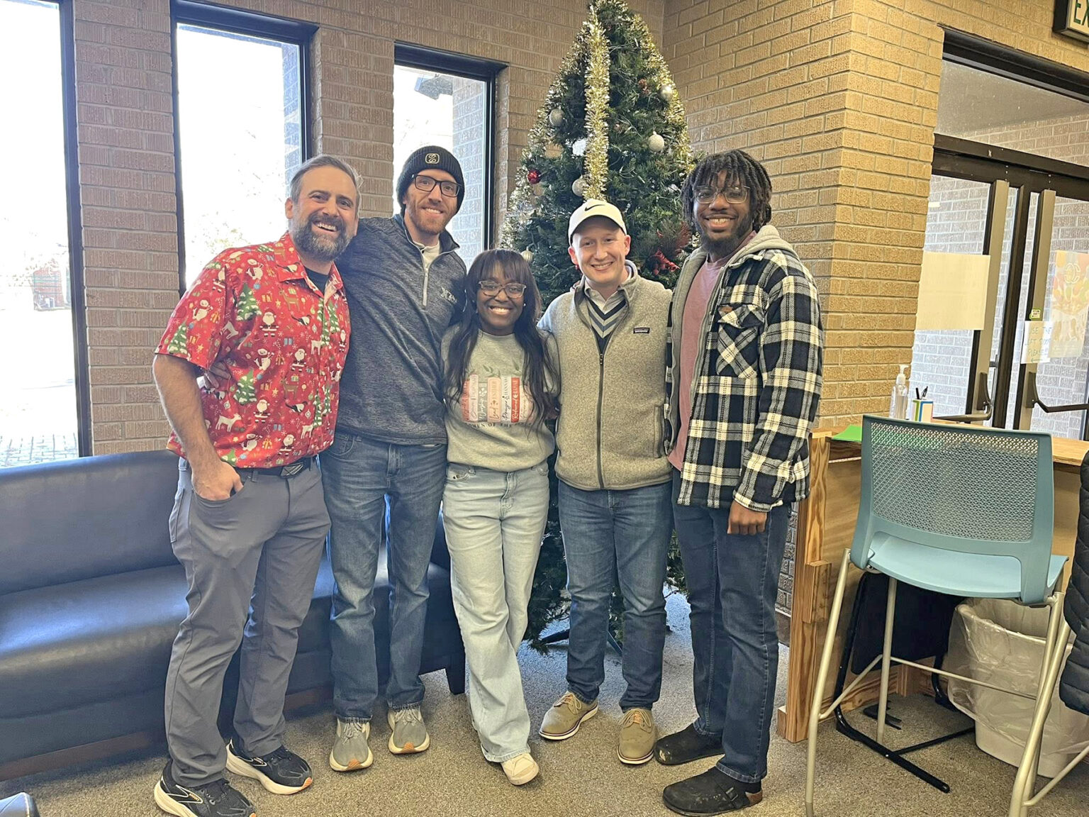 Students use holiday break to serve others during Christmas in the Delta